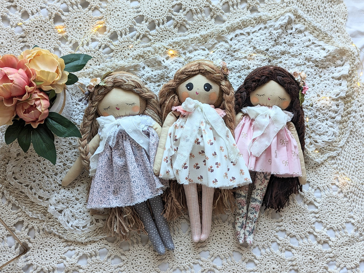 Medium Dolls – MamaBearSewShop